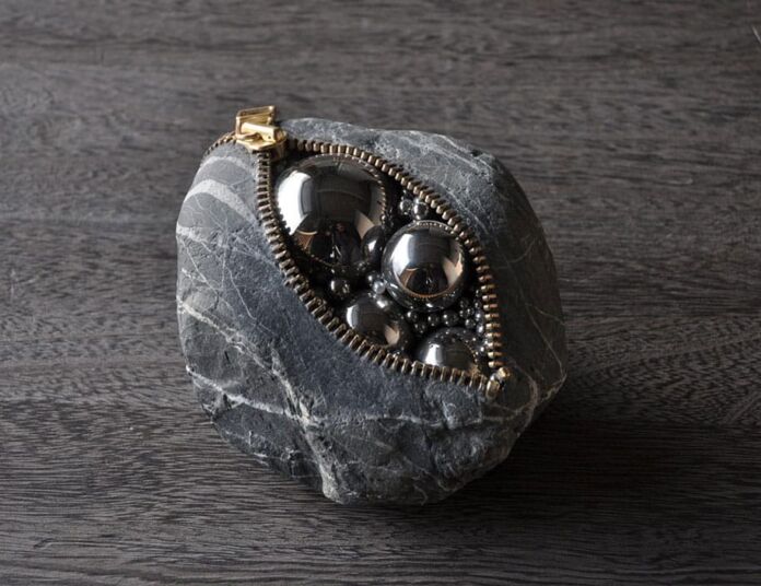 The surprising, intriguing, and funny stone sculptures of Hirotoshi Ito ...