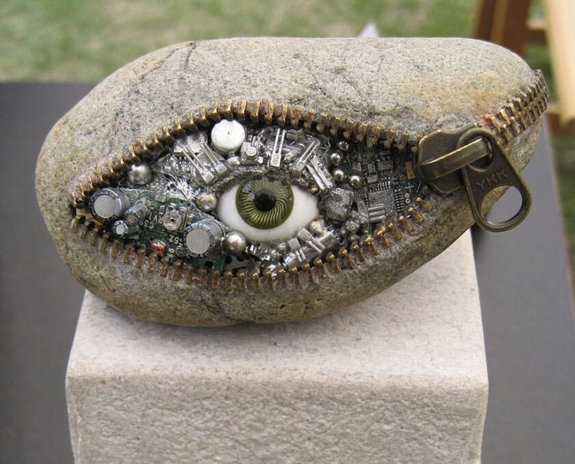 The surprising, intriguing, and funny stone sculptures of Hirotoshi Ito ...