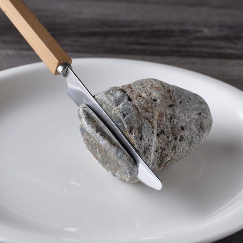The surprising, intriguing, and funny stone sculptures of Hirotoshi Ito ...