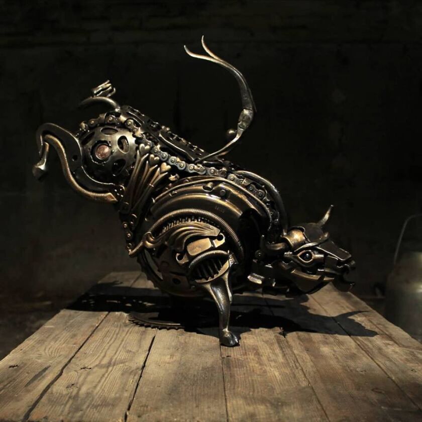 Metallic creatures: the enigmatic beauty of Alan Williams' animal scrap ...