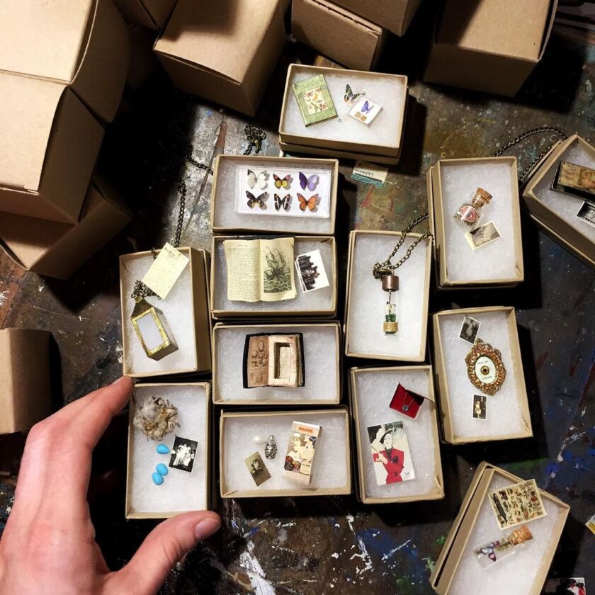 Lauren Delaney George: vintage miniature dioramas and furniture