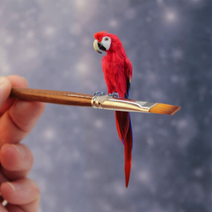 Katie Doka: lifelike miniature animal sculptures