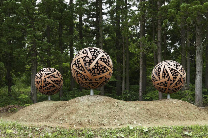 Jaehyo Lee: contemporary wood and stone sculptures