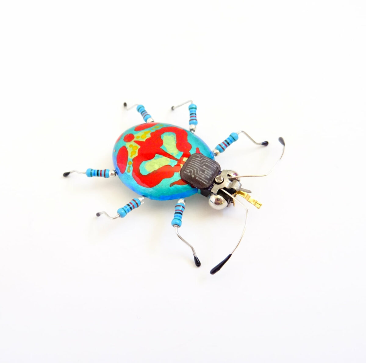 Transforming tech trash into art: Julie Alice Chappell's cyborg insect ...