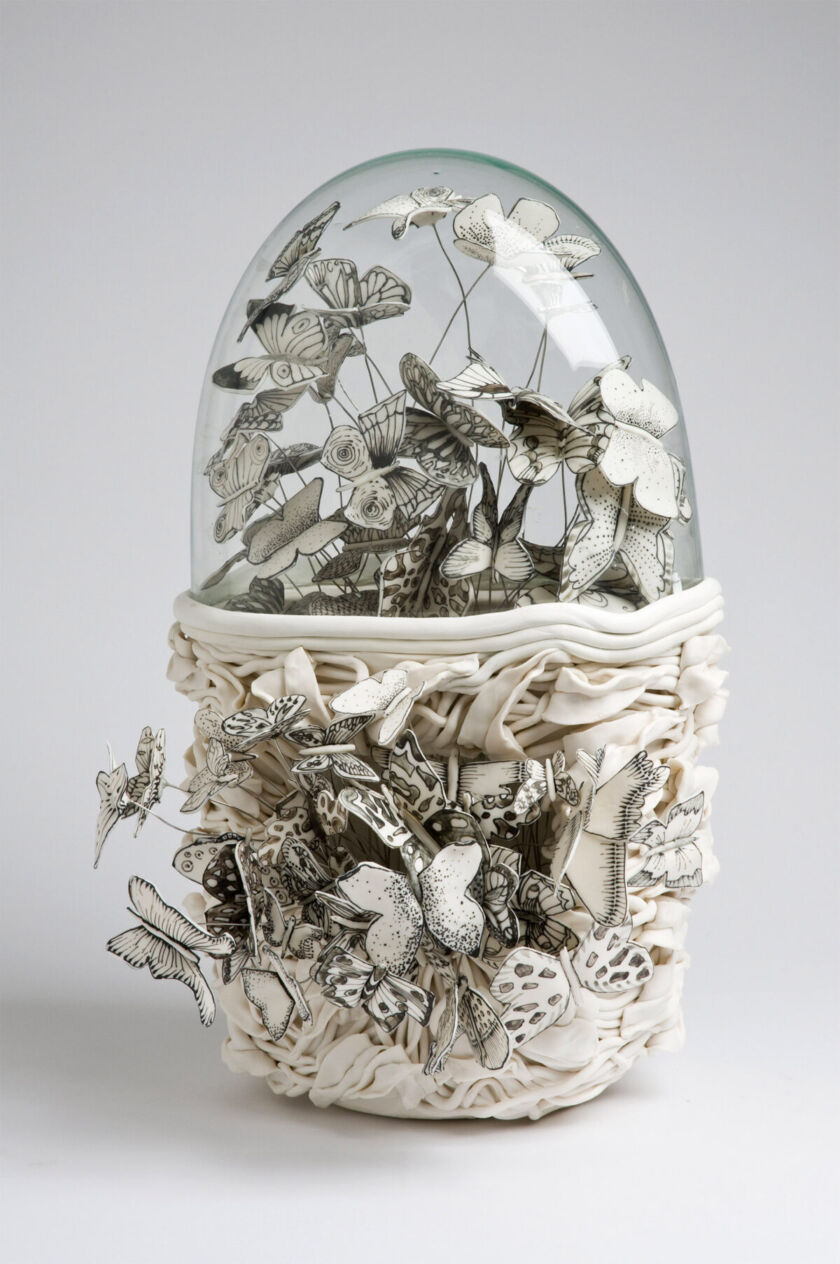 Katharine Morling: monochrome drawing-like porcelain sculptures