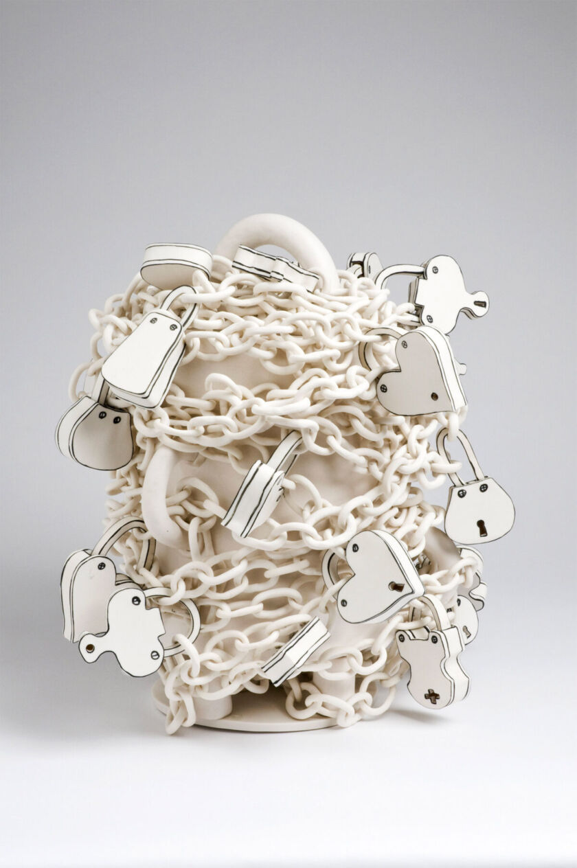 Katharine Morling: monochrome drawing-like porcelain sculptures