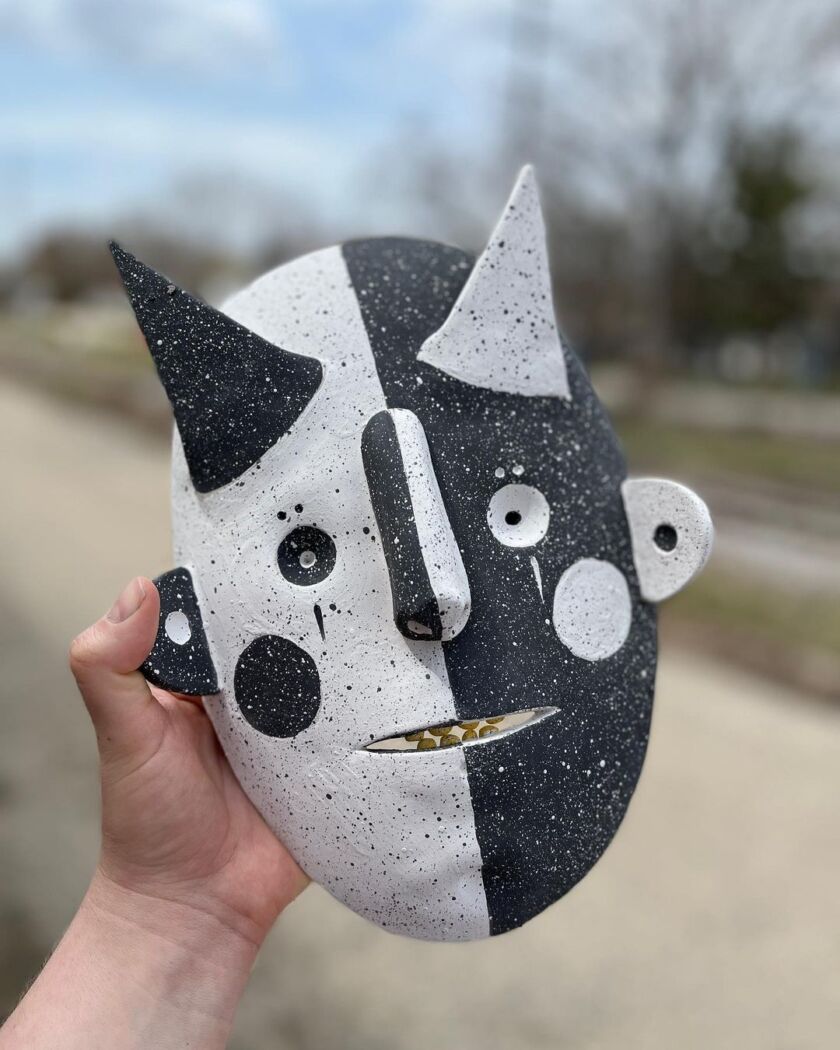 Karolina Romanowska: ceramic masks of peculiar creatures