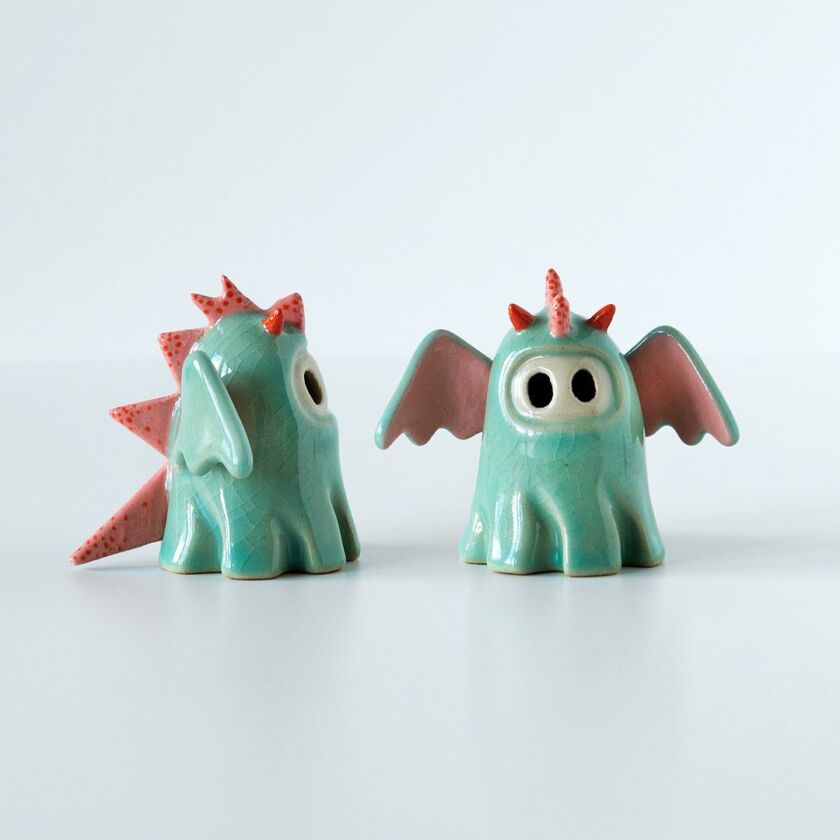 Lisa Agnetun: miniature ceramic ghost sculptures