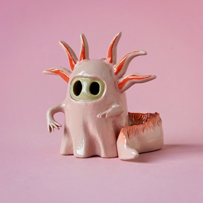 Lisa Agnetun: miniature ceramic ghost sculptures