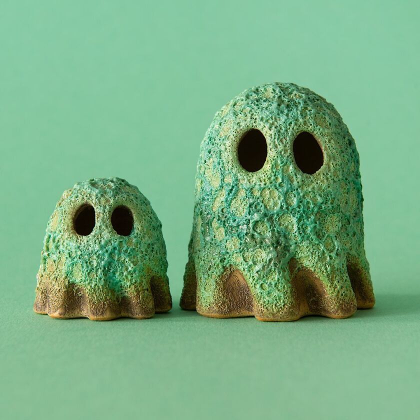 Lisa Agnetun: miniature ceramic ghost sculptures