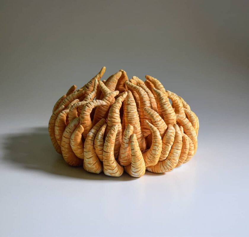 Carlos Cabo: abstract figurative ceramic sculptures