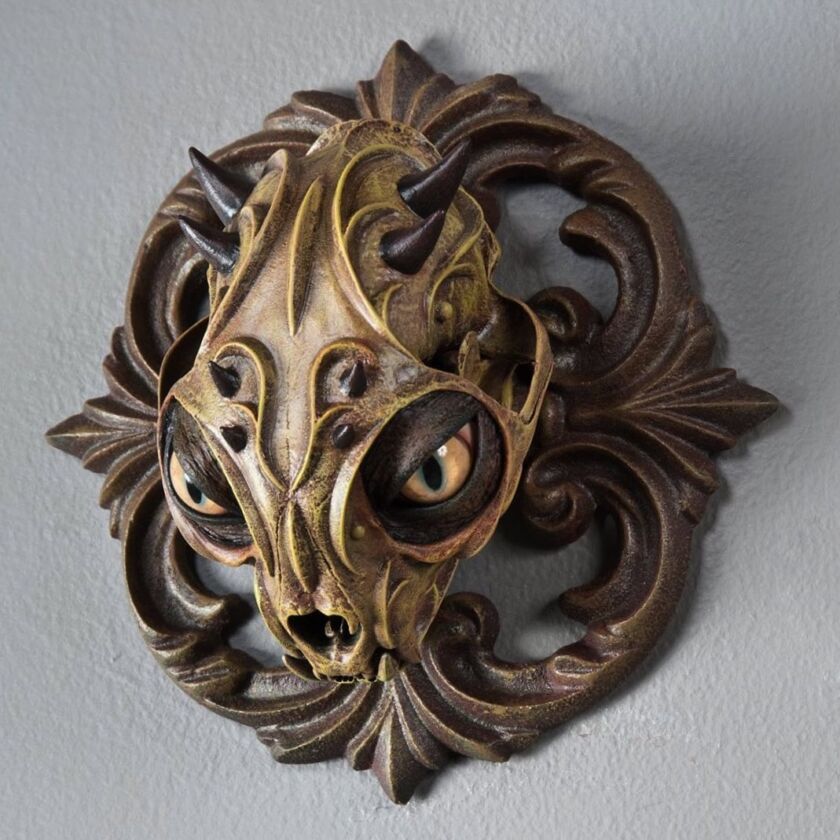 Chris Haas: dark sculptures from animal skull art
