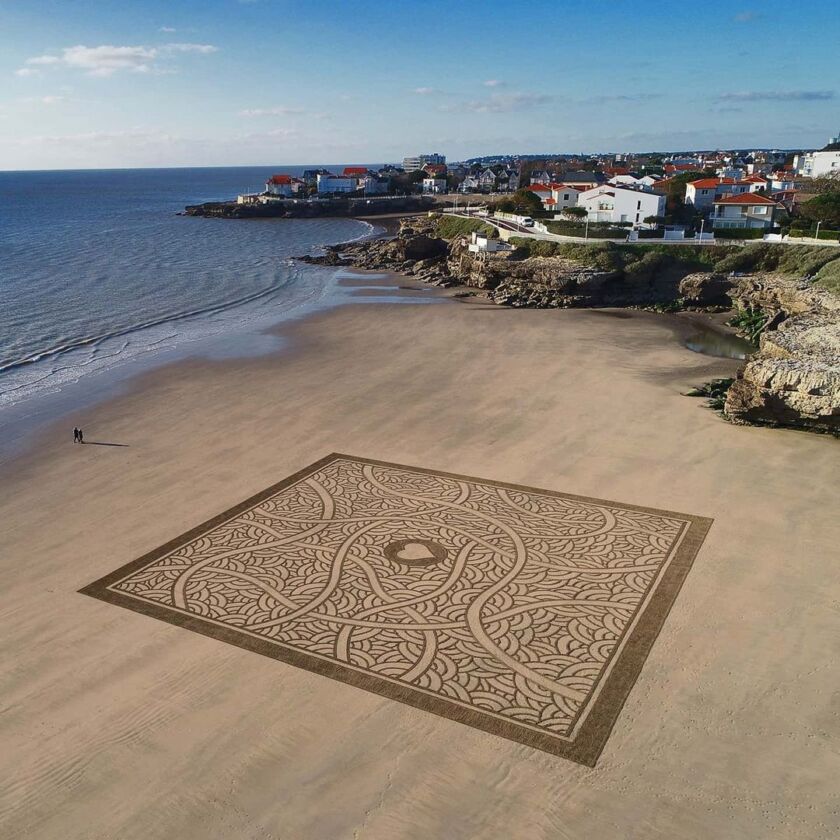 The ephemeral elegance of Jben Beach's large-scale sand drawings ...