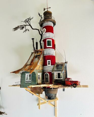 David Mansot: intricate miniature dioramas from salvage