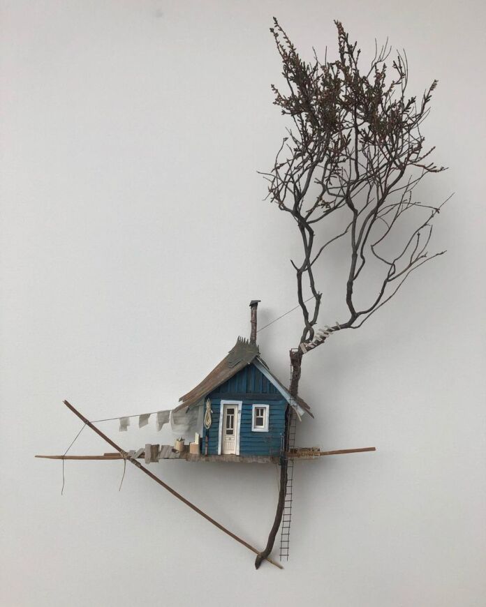 David Mansot: intricate miniature dioramas from salvage