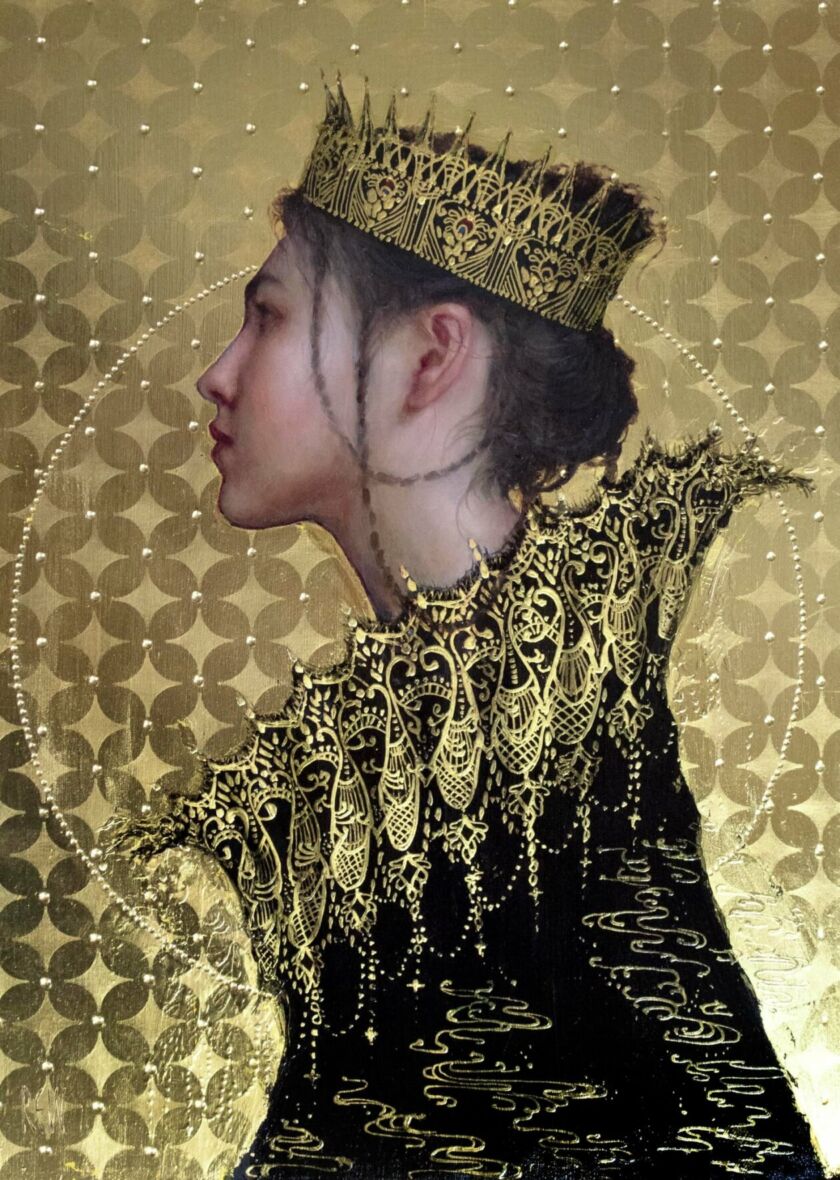 Stephanie Rew: figurative paintings with gold ornaments