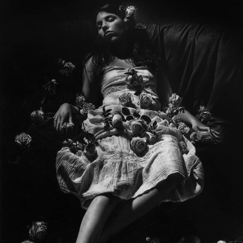 Hyper-realistic pencil and charcoal portrait drawings by Emanuele ...