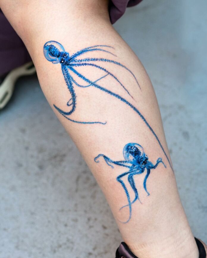 Pokhy: stunningly realistic blue-themed tattoos