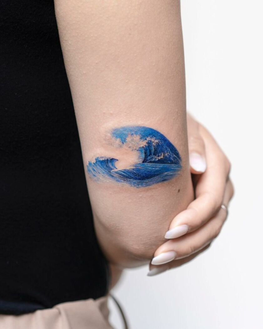 Pokhy: stunningly realistic blue-themed tattoos