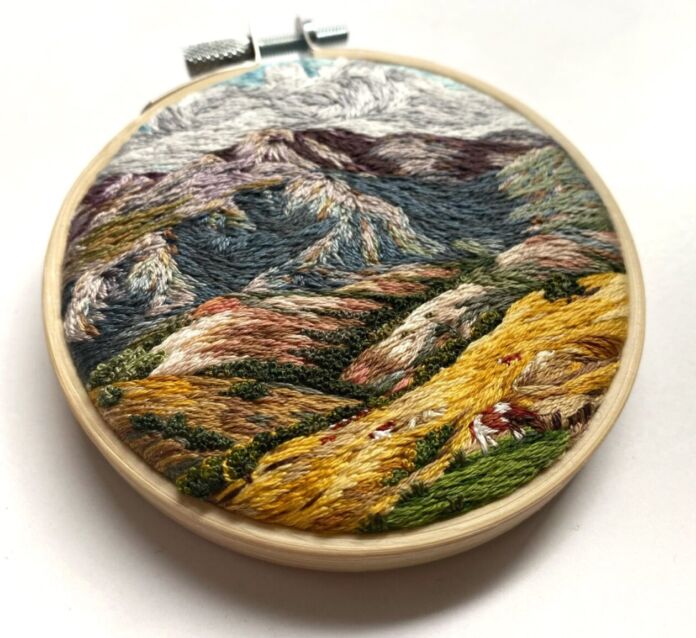 Cassandra Dias: impressionistic nature embroidery