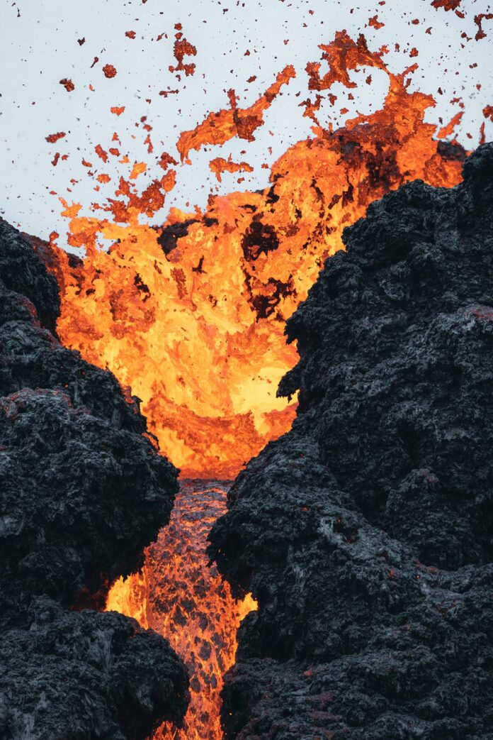 Thrainn Kolbeinsson: Fagradalsfjall volcano photography