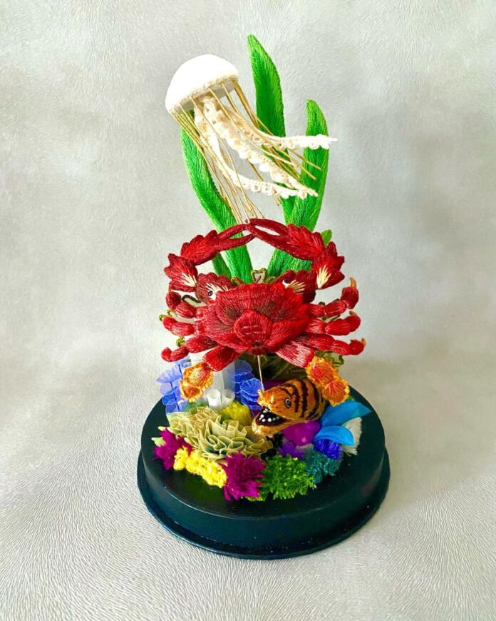 PieniSieni: intricate 3D embroideries of animals and plants