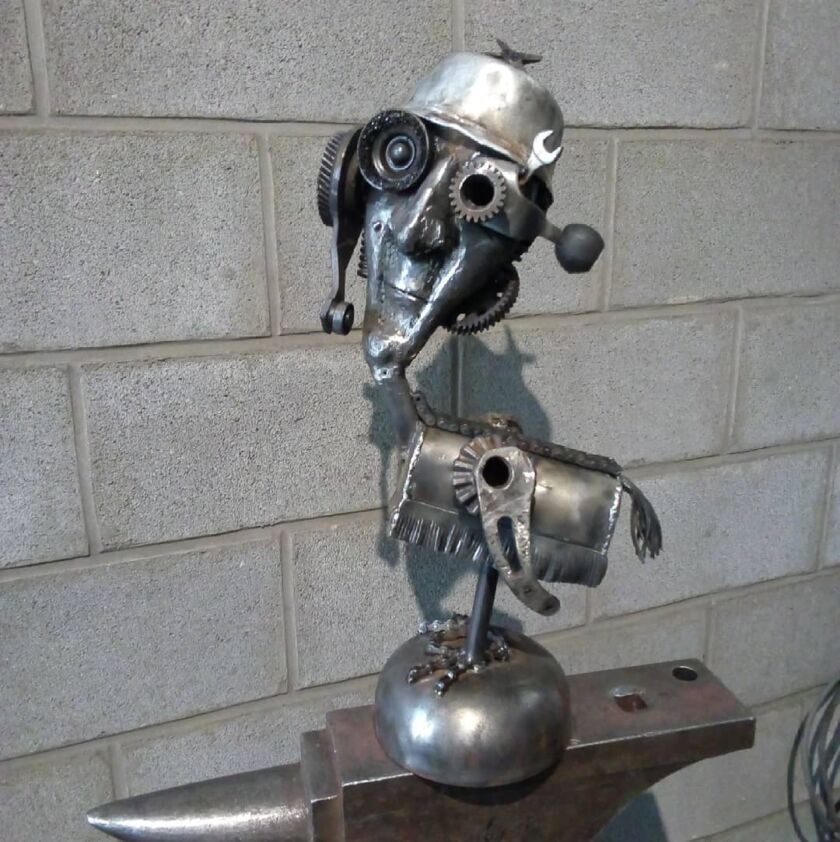 Amazing figurative scrap metal sculptures by Hasan Keshavarz ...
