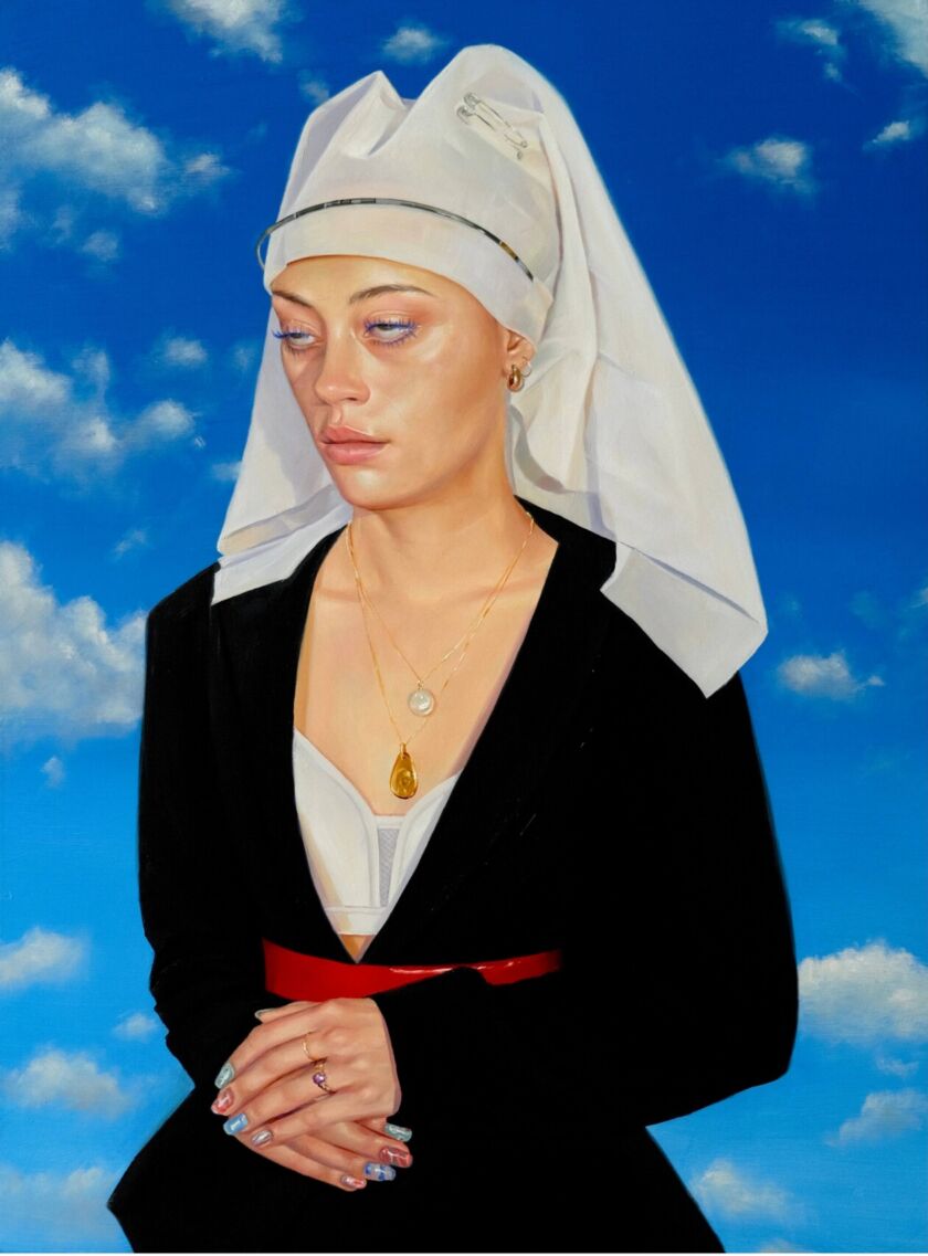 Roxanne Sauriol: vivid portrait paintings of female figures
