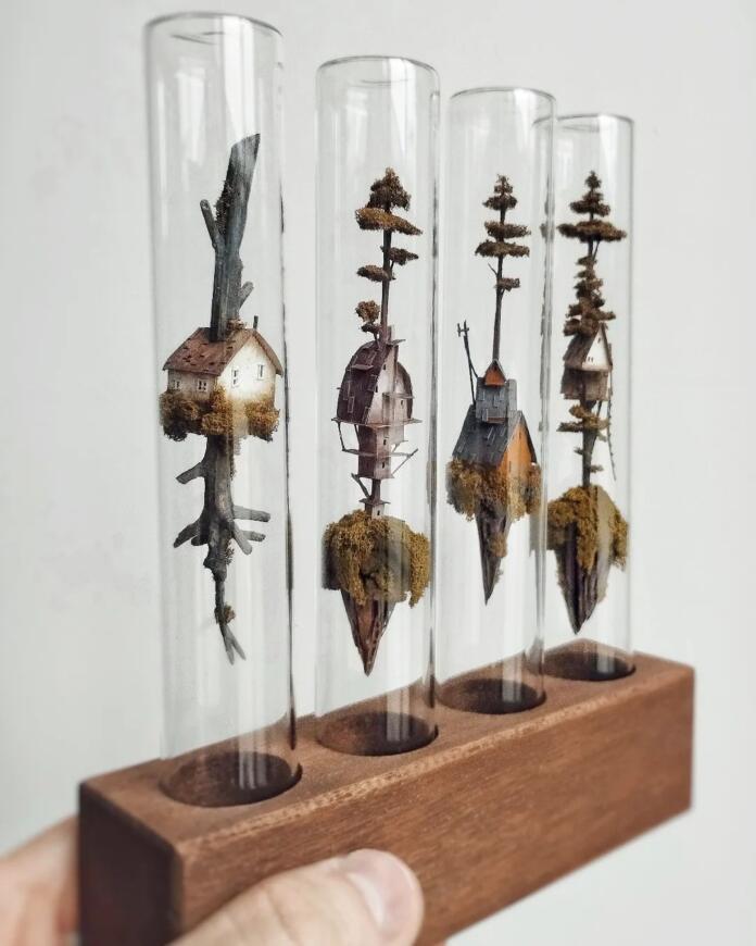 Michael Davydov: intricate miniature diorama compositions