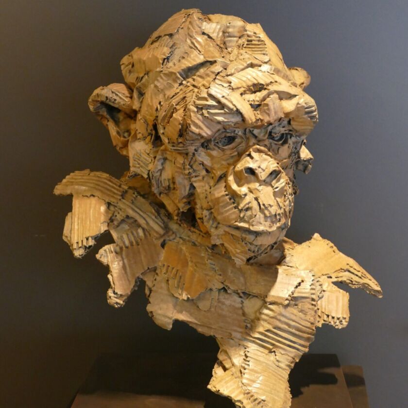 Olivier Bertrand: sustainable cardboard animal sculptures
