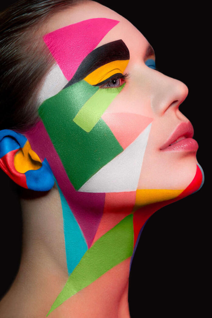 The surreal fusion of face paint and photography in Damien Mohn's ...