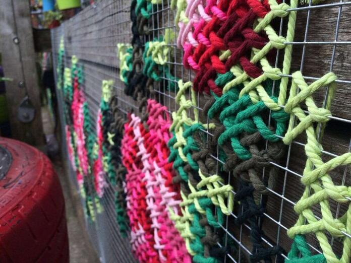 Raquel Rodrigo’s oversized embroidery transforms urban architecture ...