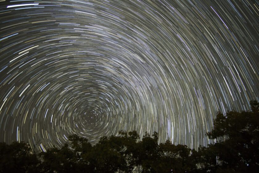 Two techniques for photographing star trails — Artflux Academy